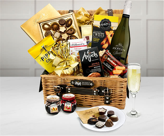 Tetbury Hamper With Prosecco - Regency Hampers
