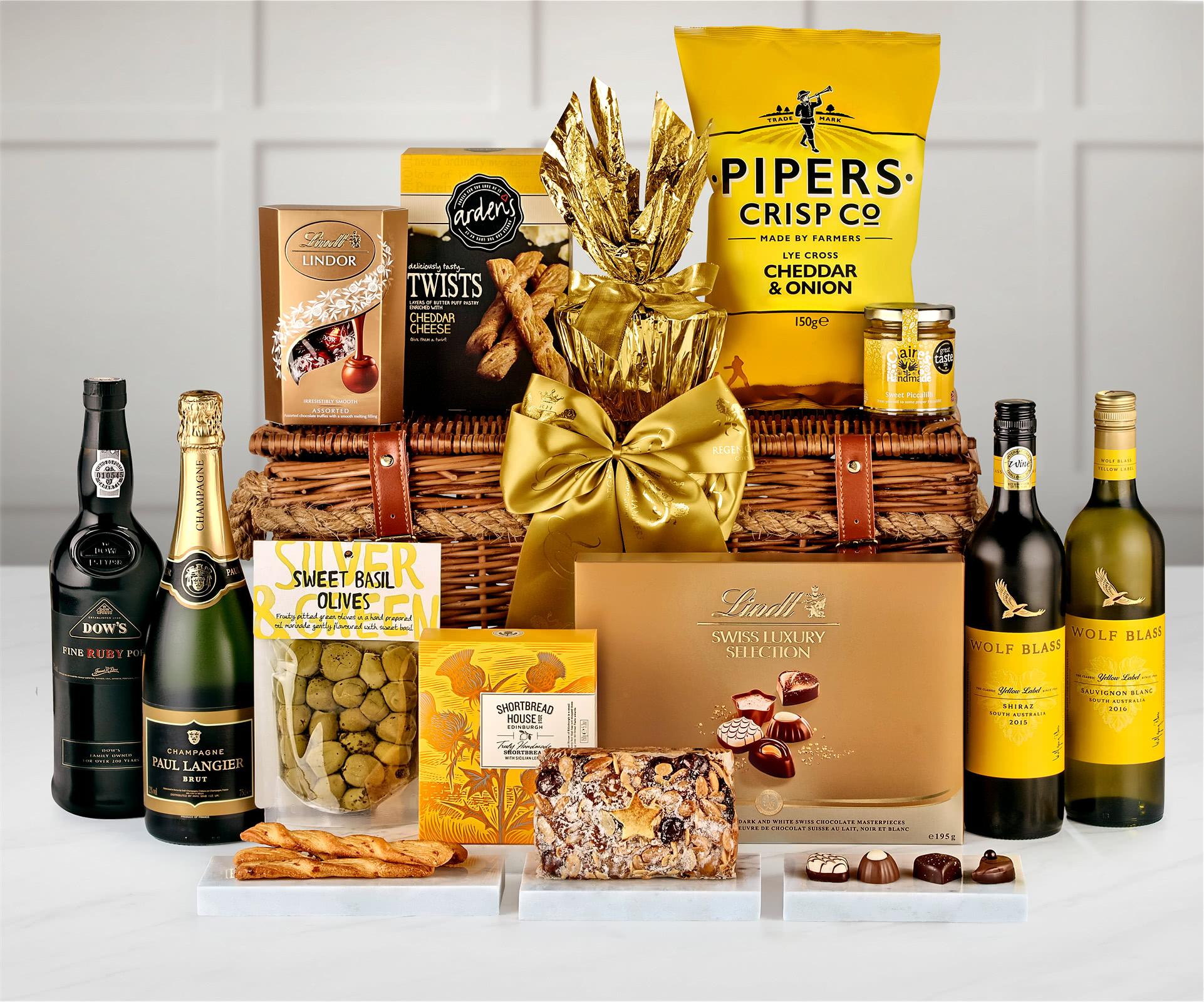 Grosvenor Hamper With Champagne - Regency Hampers