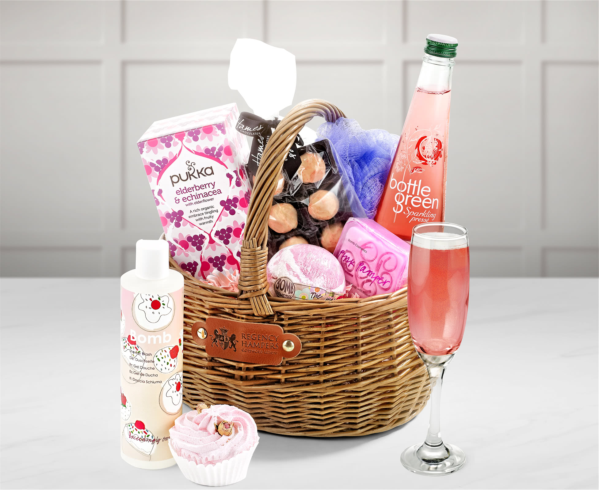 Pampering Set in Gift Basket With Alcohol-Free Pressé - Regency Hampers