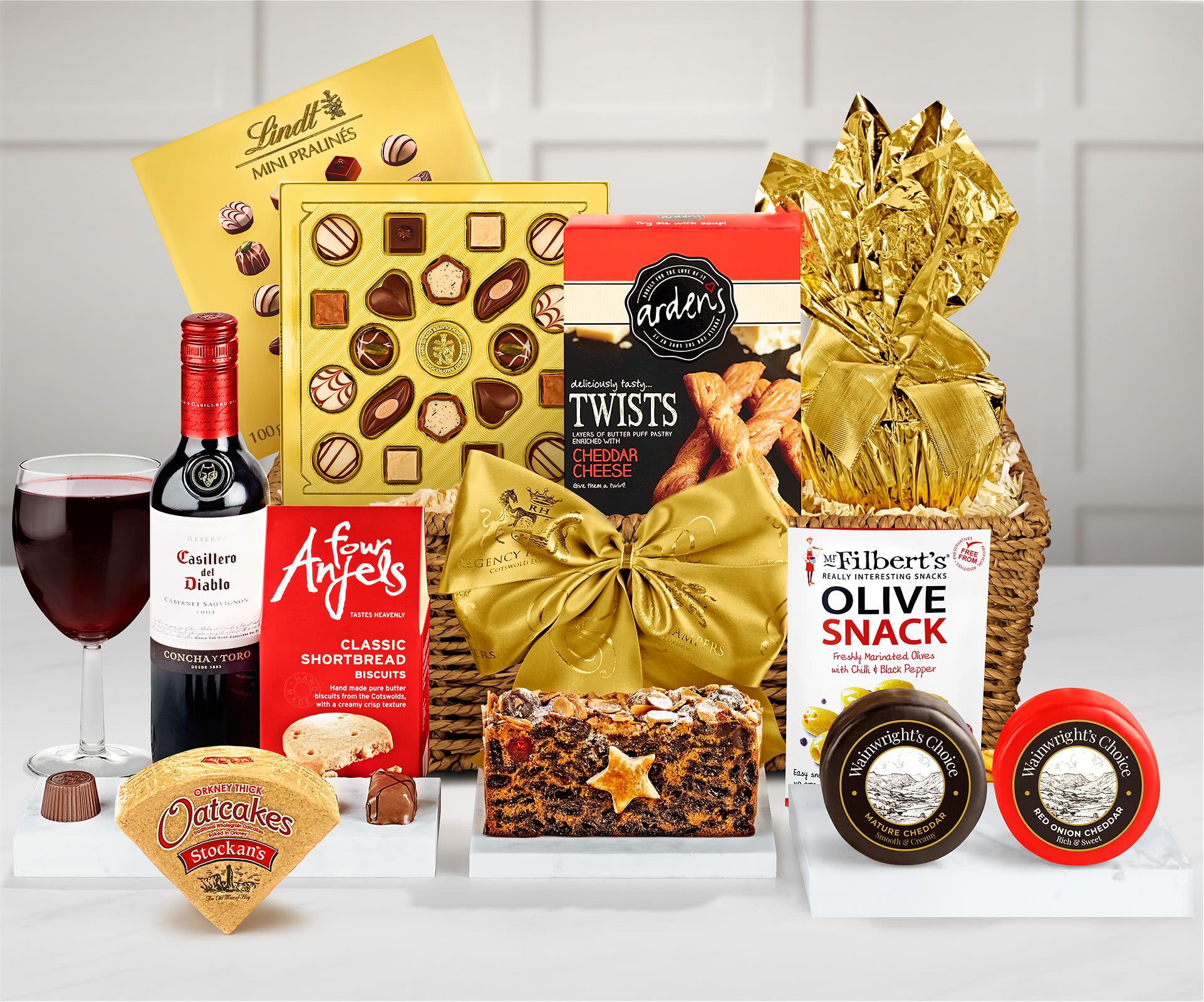 Drayton Gift Tray With Red Wine - Regency Hampers