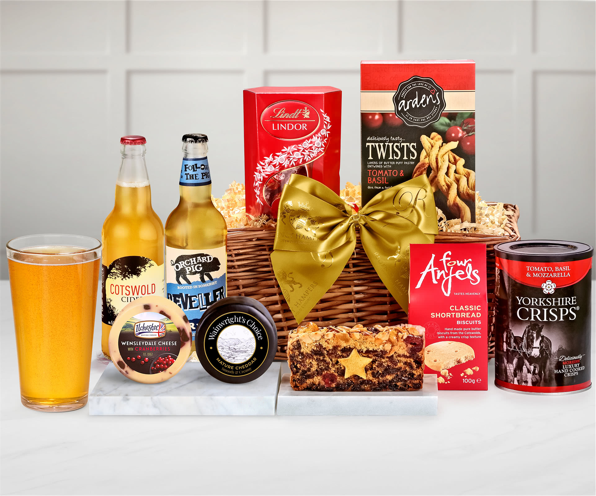 Stratford Hamper With Cider - Regency Hampers