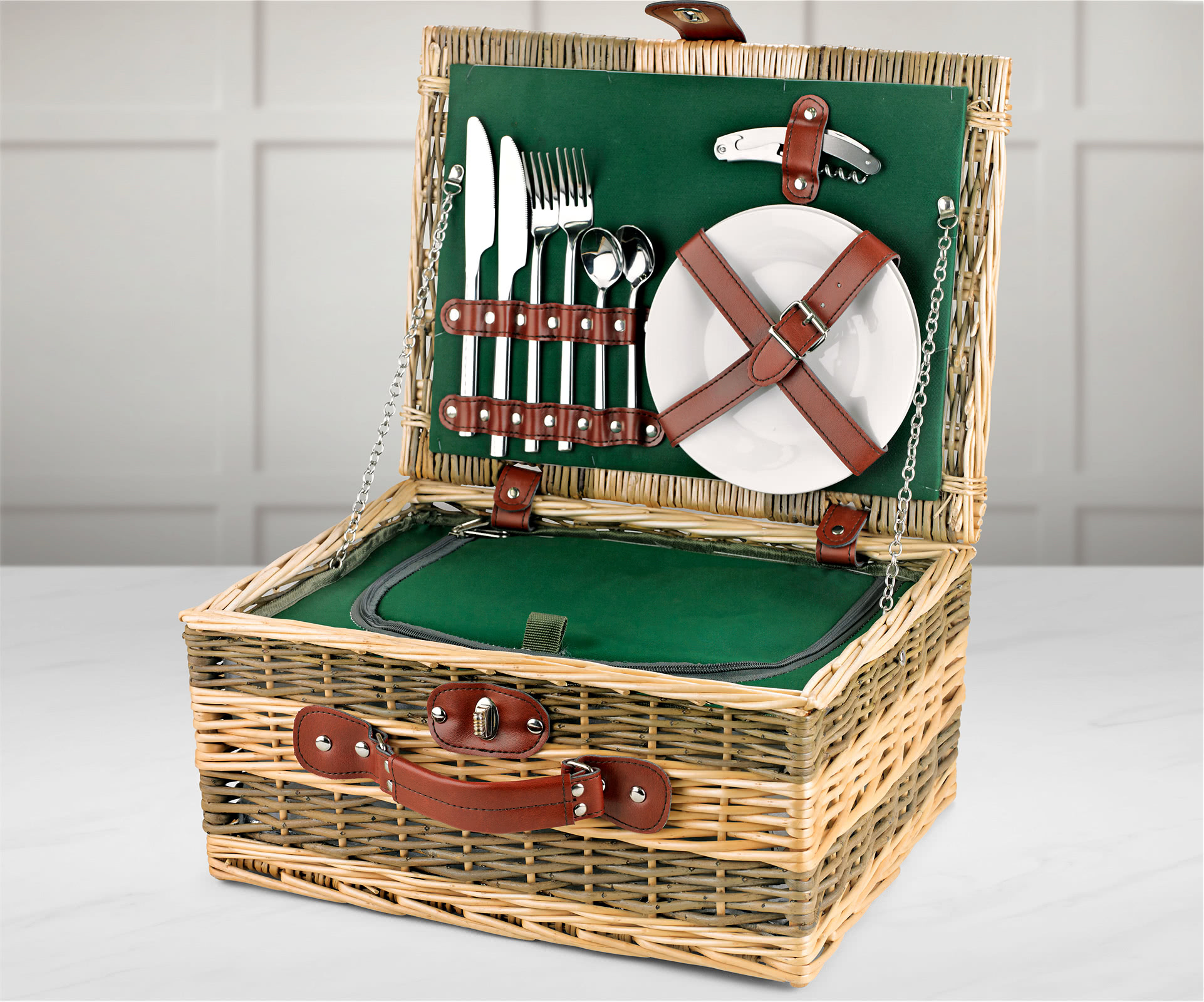 Fitted Picnic Basket, Rustic Hamper (2-Person 16") With Free Picnic ...
